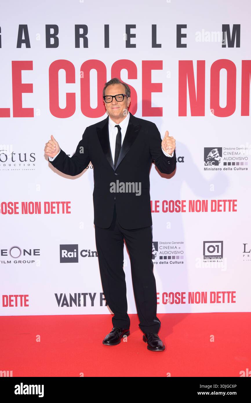 Gabriele Muccino Premiere of the movie -Le cose non dette- Cinema ...