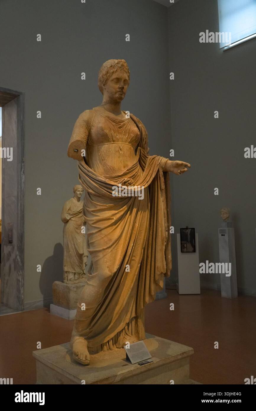 Themis athens museum hi-res stock photography and images - Alamy