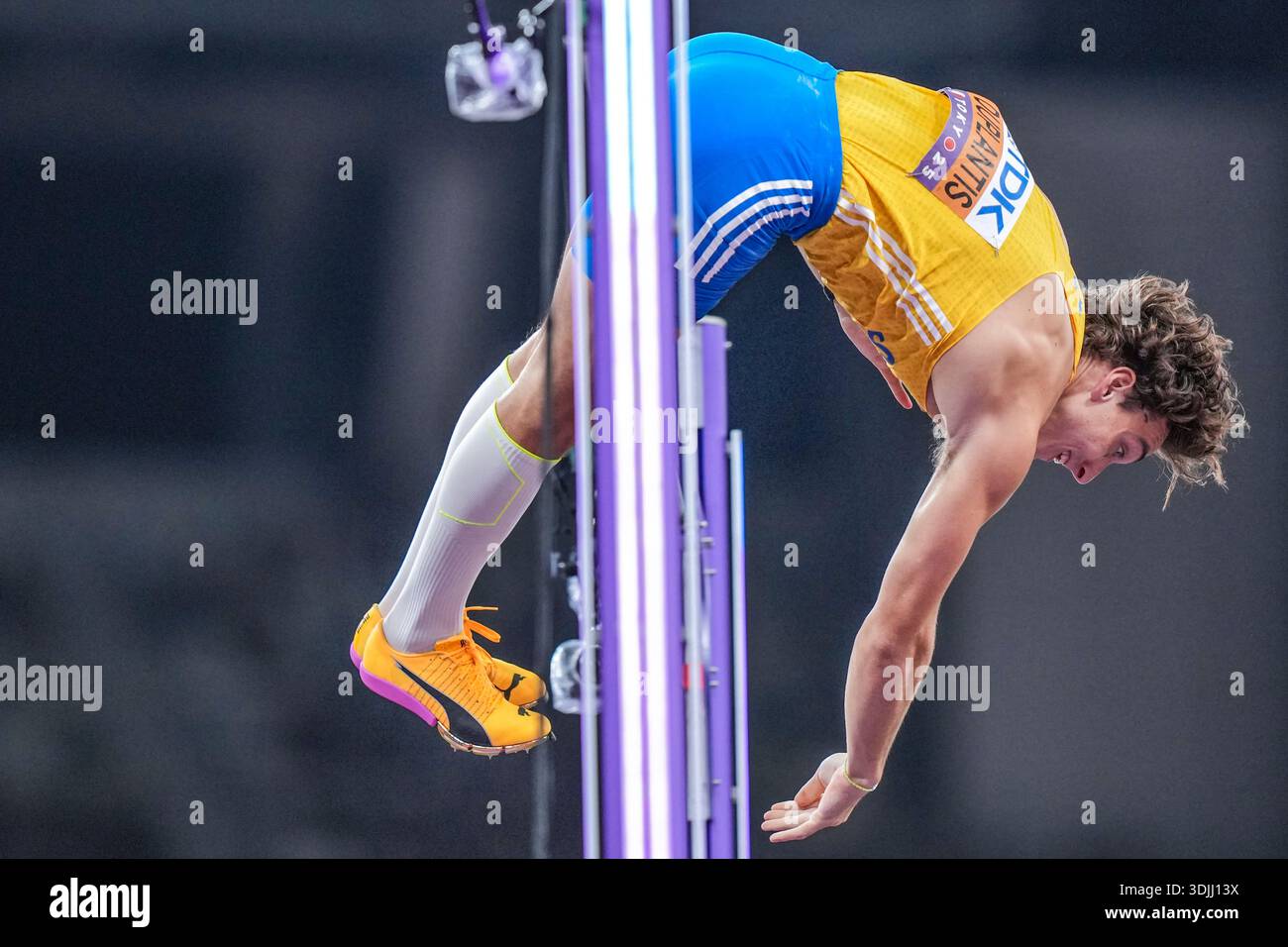 Swedish phenomenon Mondo Duplantis breaks the world pole vault record ...