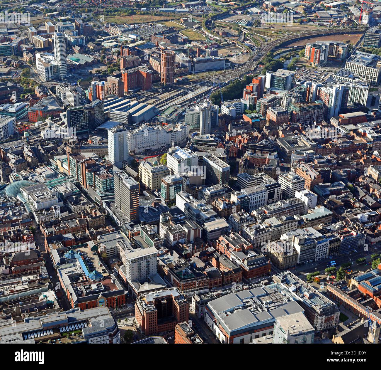 Leeds headrow house hi-res stock photography and images - Alamy