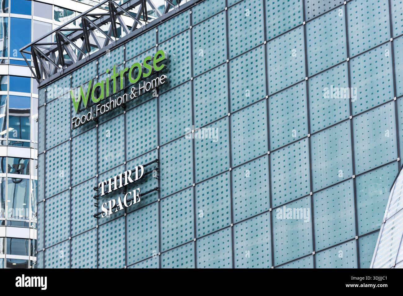 The third estate shop london hi-res stock photography and images - Alamy