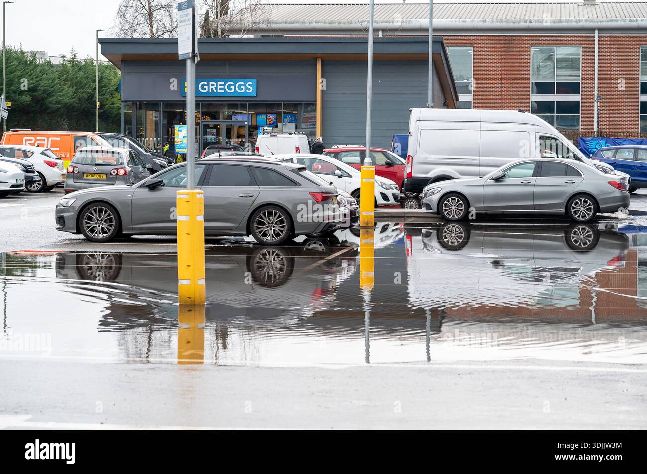 Staines-upon-Thames, Surrey, UK. 27th January, 2026. Flooding outside a ...