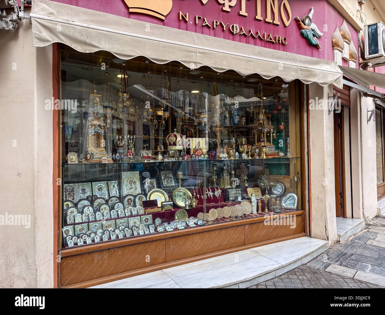 Church paraphernalia display hi-res stock photography and images - Alamy