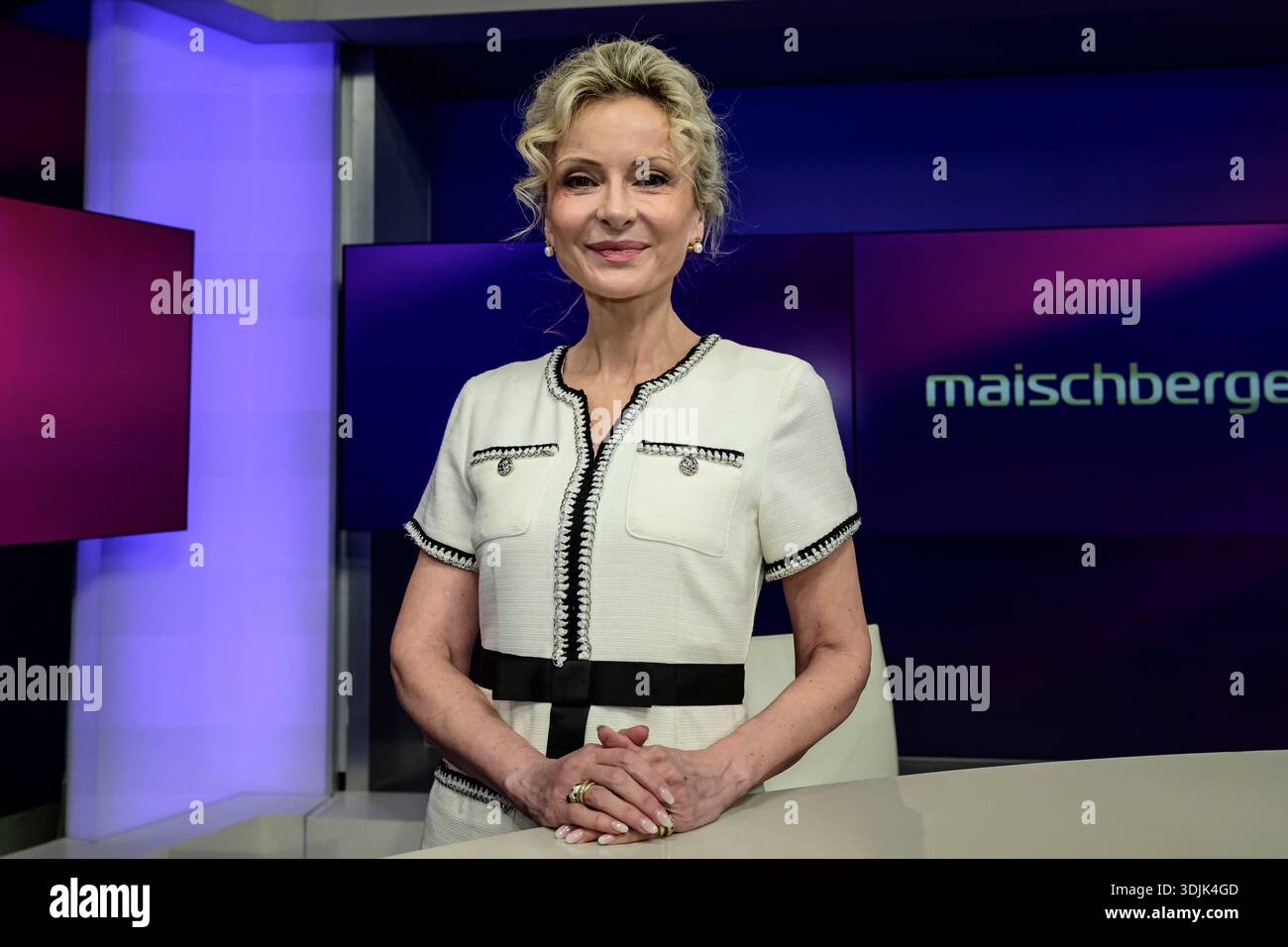 Sandra navidi juristin hi-res stock photography and images - Alamy