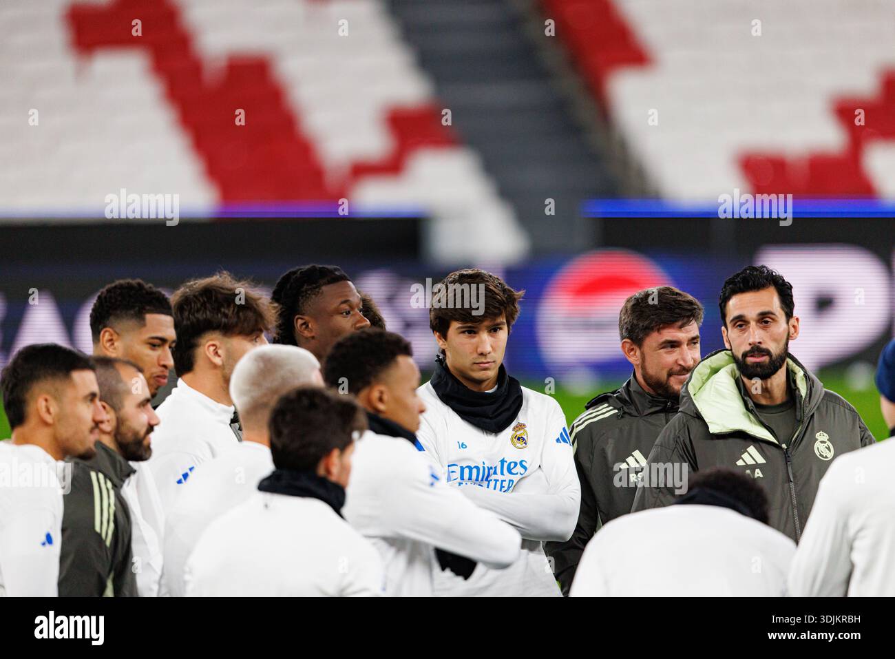 Lisbon, Portugal. 27th Jan 2025; Gonzalo Garcia (l) and Alvaro Arbeloa ...