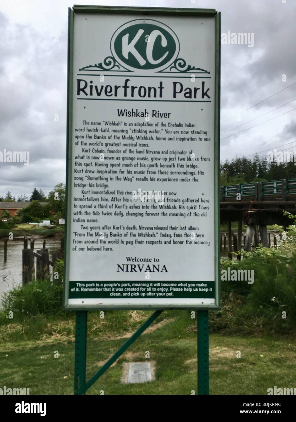 Kurt Cobain Under the Bridge Memorial Park sculptures and tributes in ...
