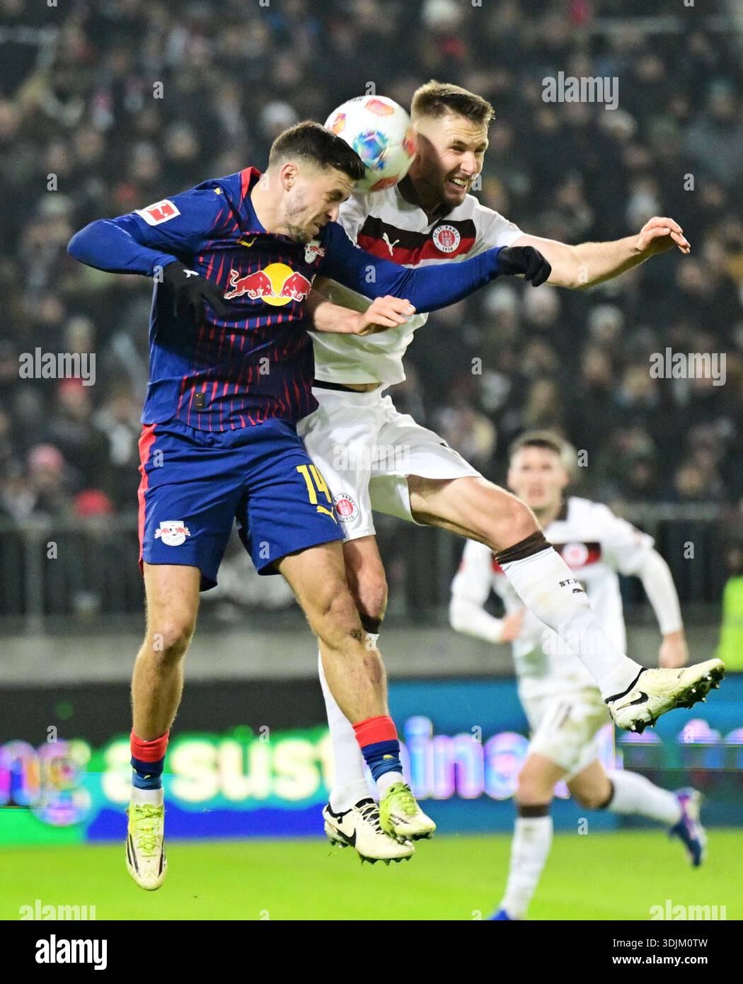 from left: Christoph Baumgartner, Karol Mets (St. Pauli) Hamburg ...