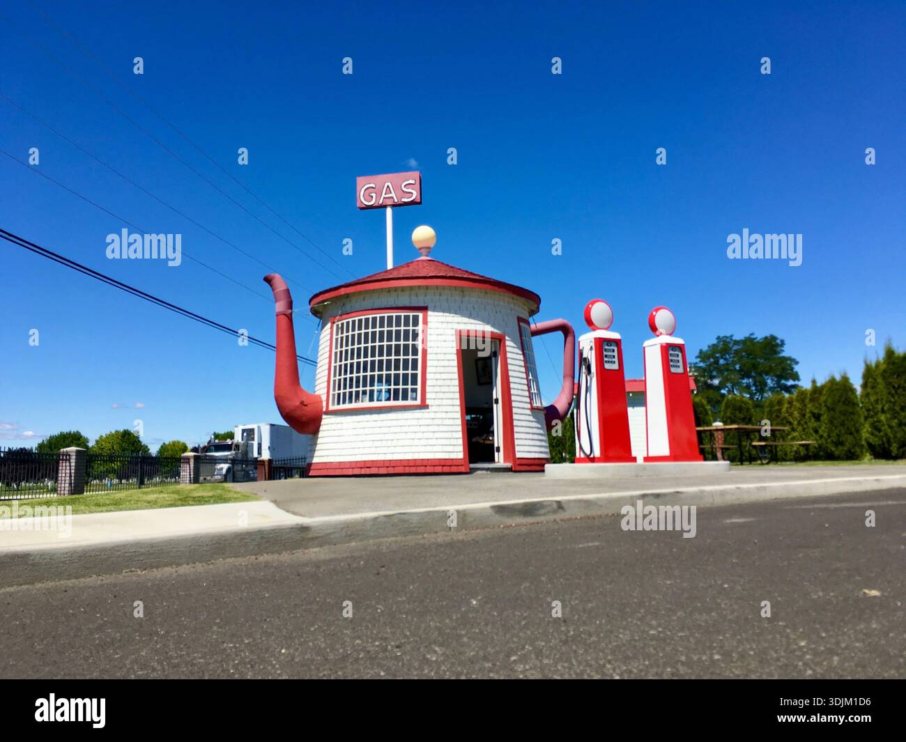 Teapot Dome Historical Site. Quirky attraction featuring a teapot ...