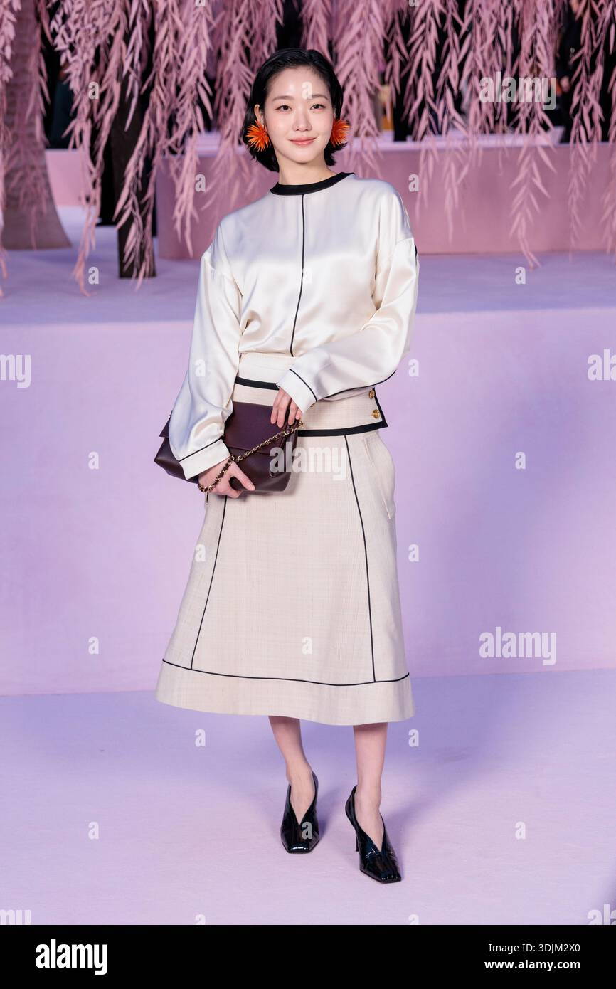 Kim Go-Eun attends CHANEL Haute Couture Spring/Summer 2026 Runway ...