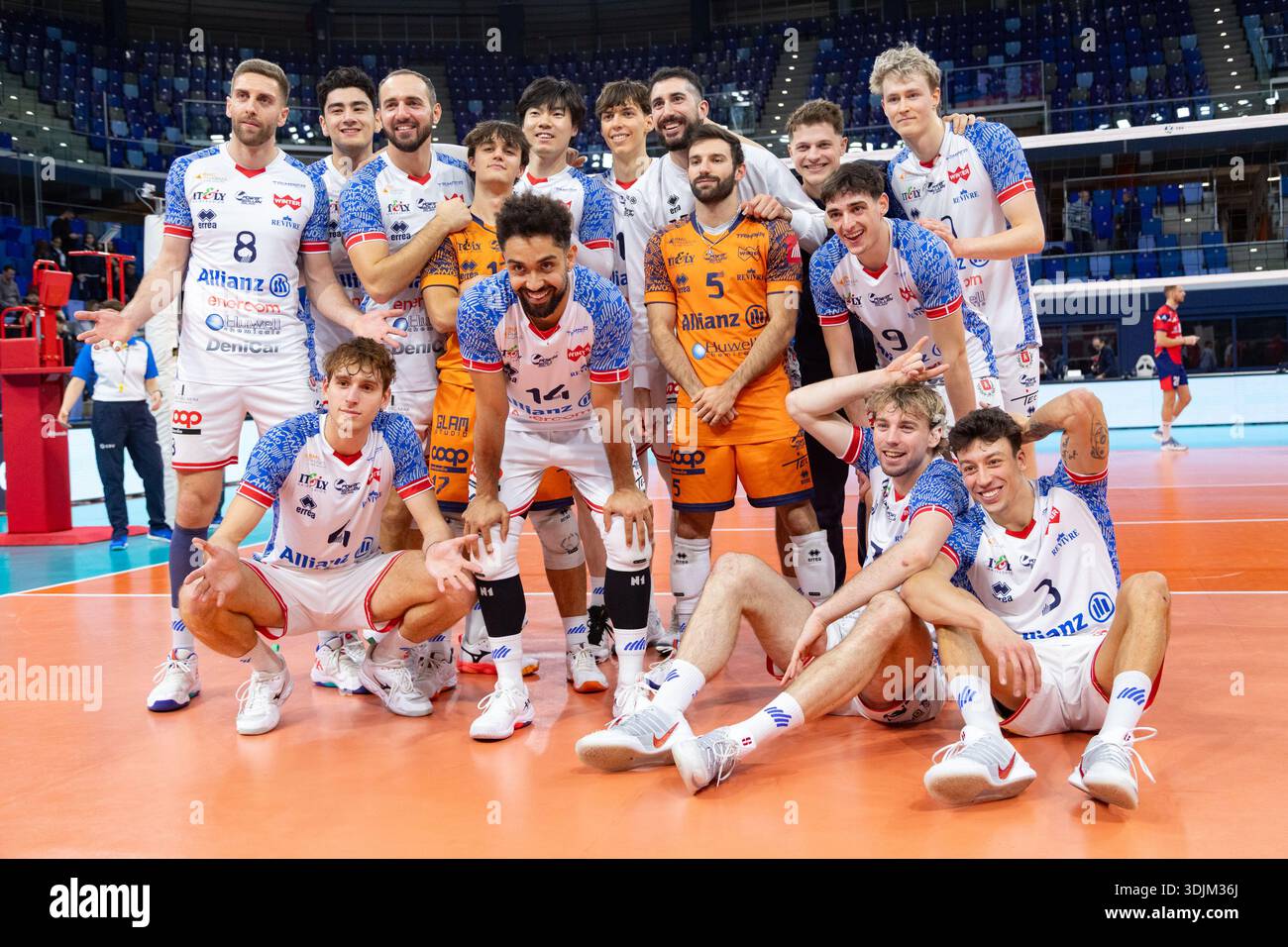 Happiness of Allianz Milano during Allianz Milano vs Crvena Zvezda ...