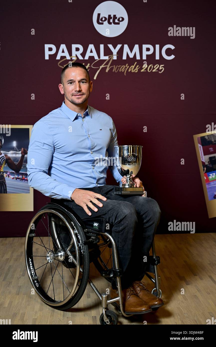 Victor Boine award winner Jonas Van de Steene poses at the 'Paralympic ...