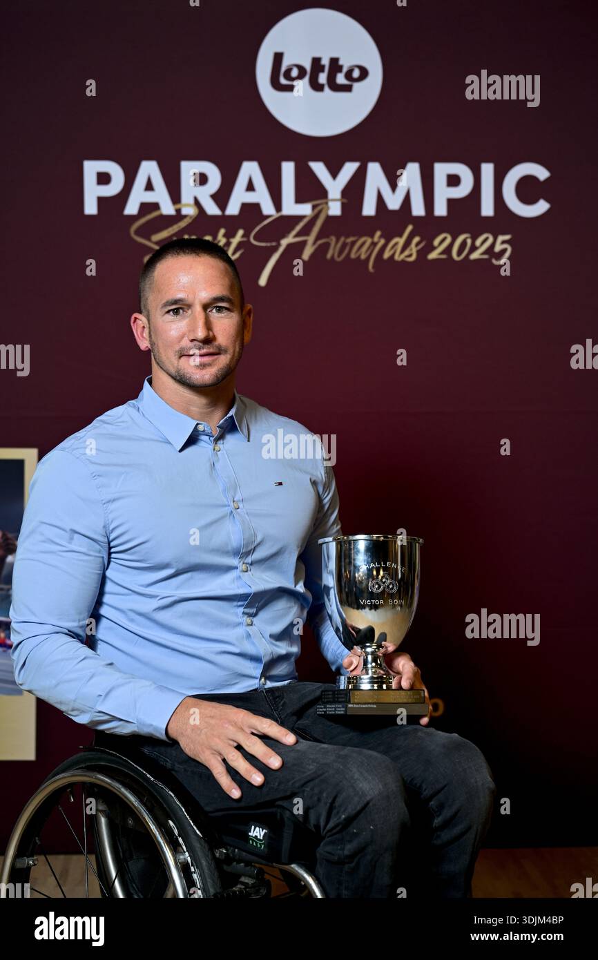 Victor Boine award winner Jonas Van de Steene poses at the 'Paralympic ...