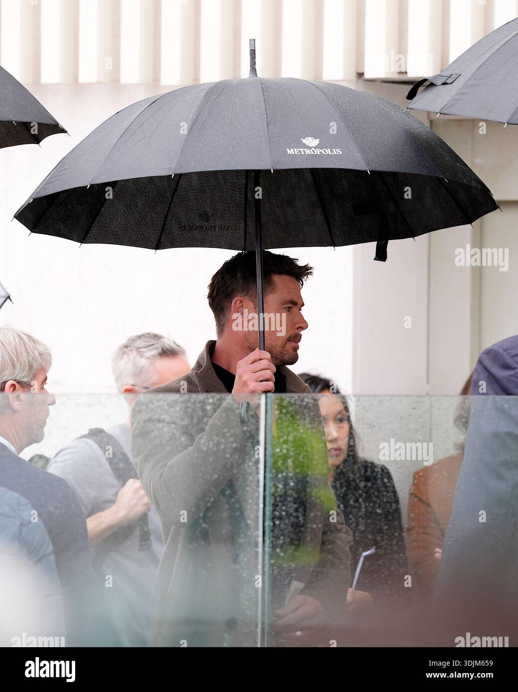 Actor Chris Hemsworth attends the 'Ruta De Escape'' (Crime 101 ...