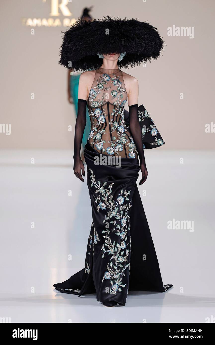 Paris, Frankreich. 26th Jan, 2026. TAMARA RALPH Haute Couture Spring ...