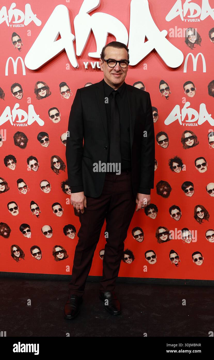 Luis Merlo during the premiere of the film 'Aída y vuelta' at Cines ...