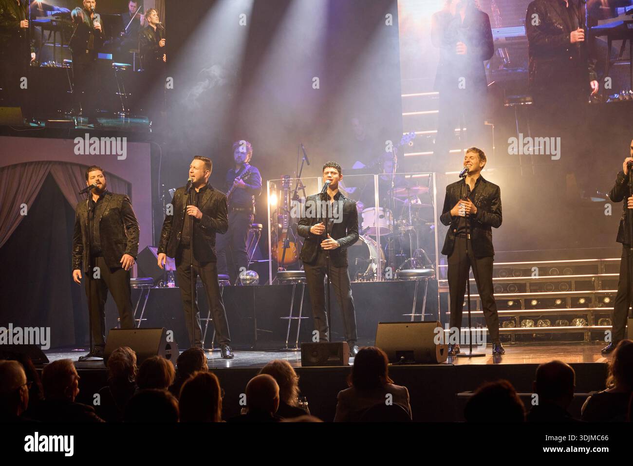 THE X TENORS - Show-Premiere im Estrel Showtheater in Berlin am 27.01. ...