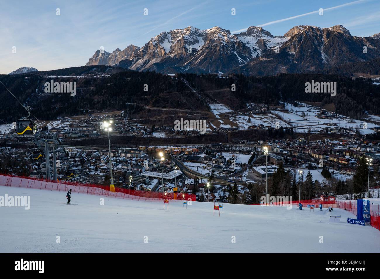 Planai ski slope, village view Schladming and Dachstein, AUT, FIS Audi ...
