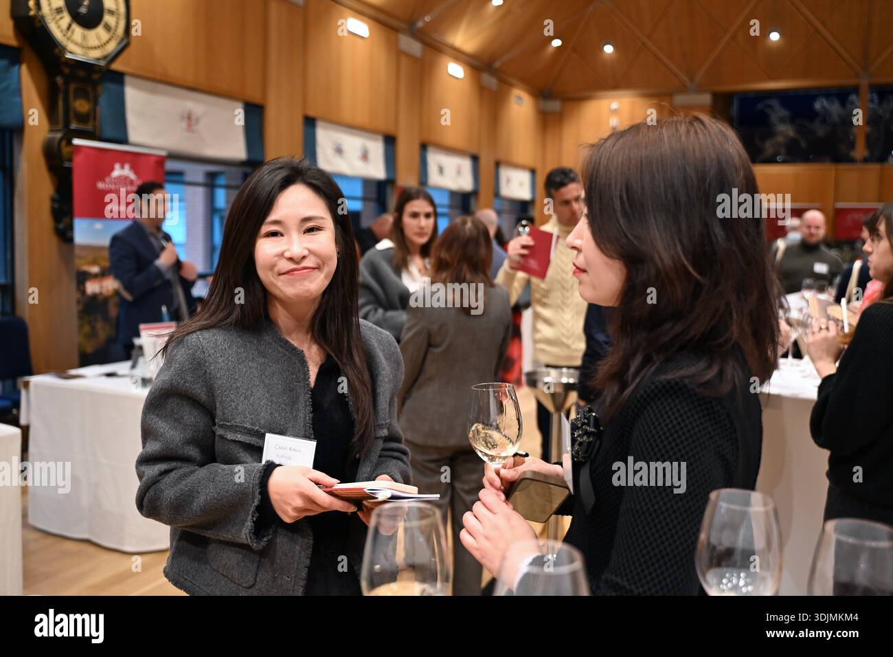 Portfolio tasting 2026 hi-res stock photography and images - Alamy
