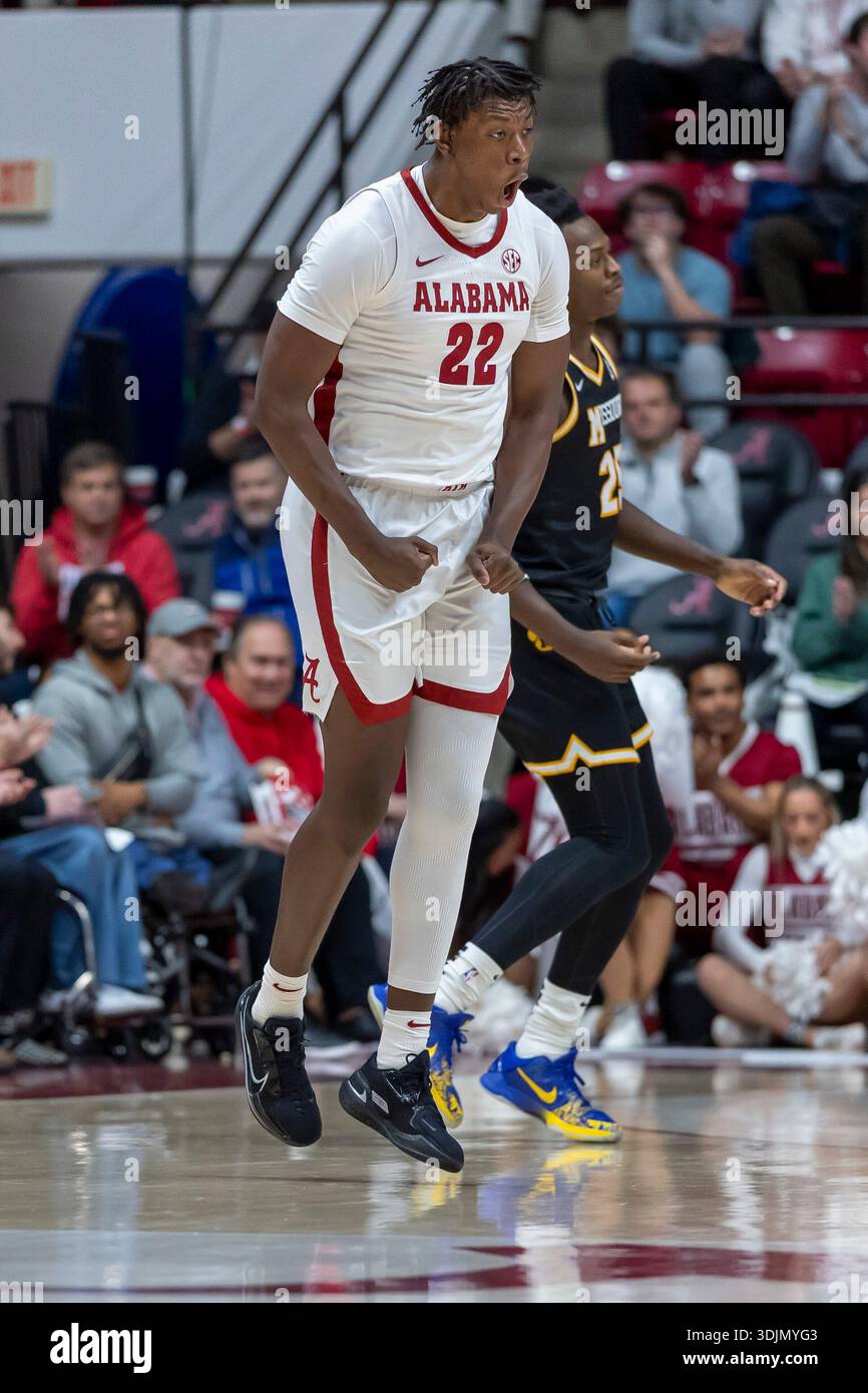 Alabama forward Aiden Sherrell (22) celebrates a score against Missouri ...