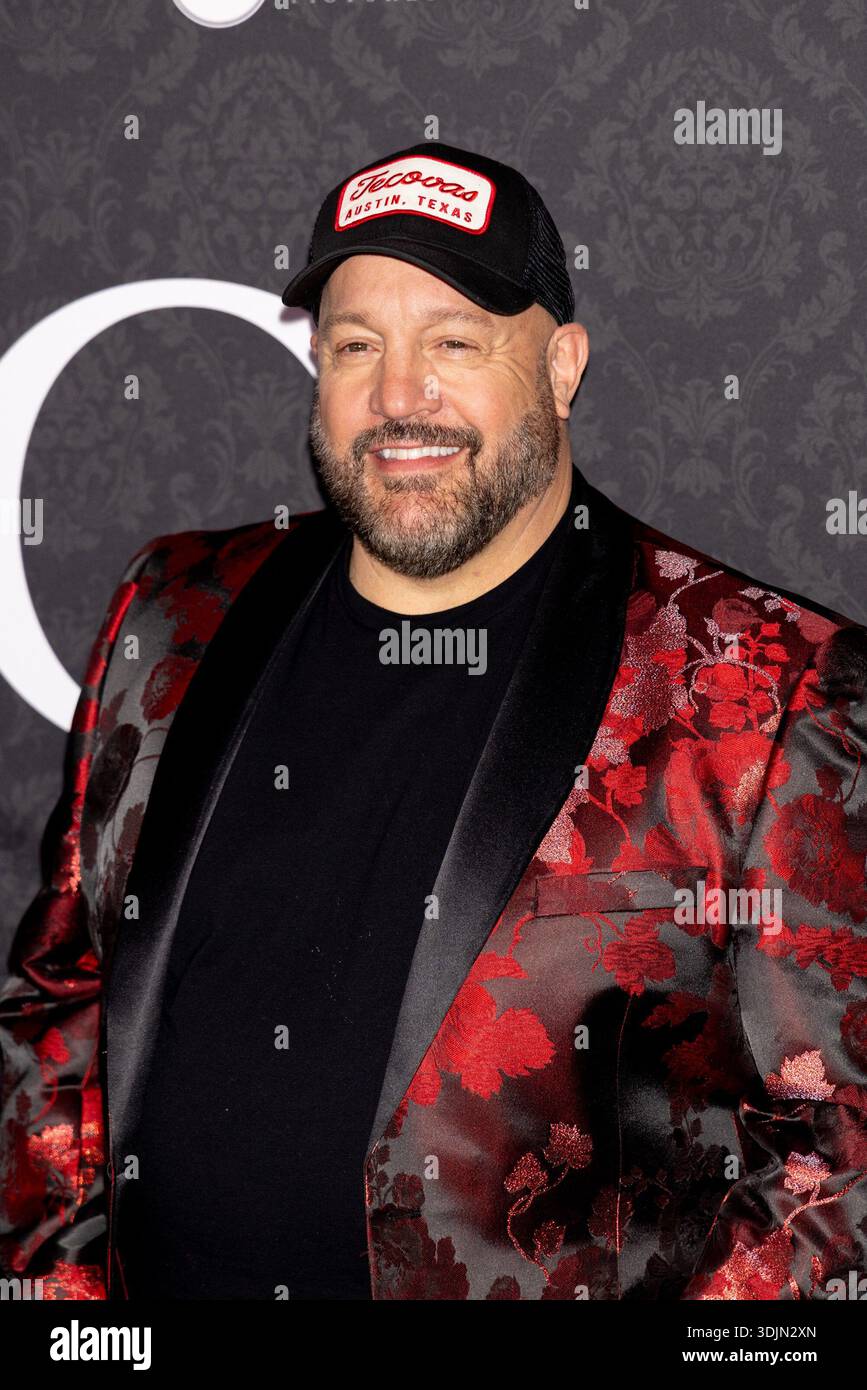 Kevin James at arrivals for SOLO MIO Premiere, Regal Times Square, New ...