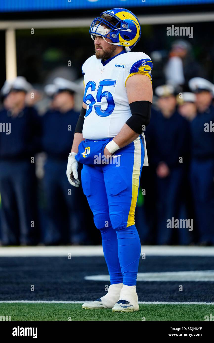 Los Angeles Rams center Coleman Shelton (65) looks on during the NFC ...
