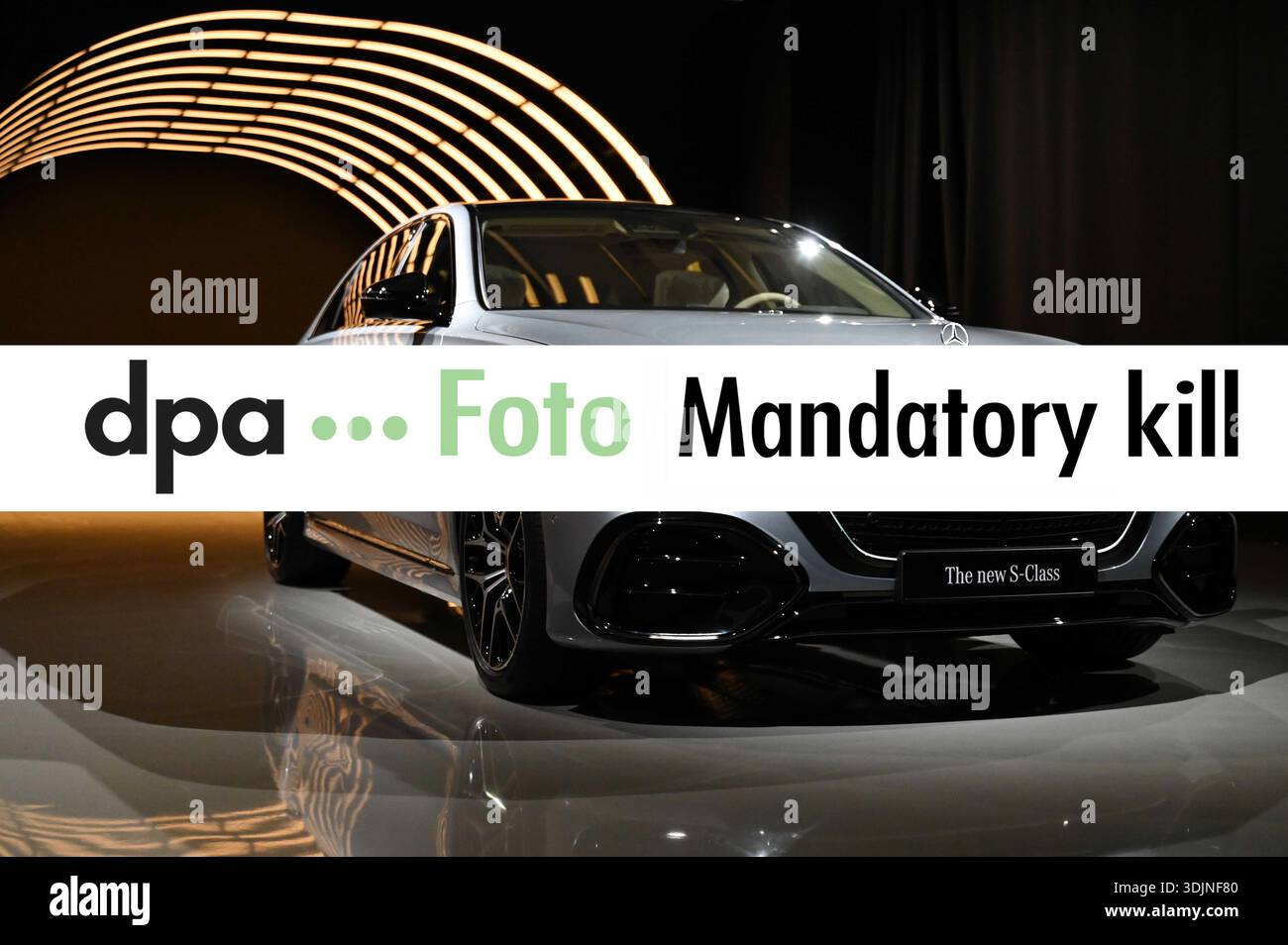 PRODUCTION - 04 December 2025, Baden-Württemberg, Sindelfingen: MEZ A ...