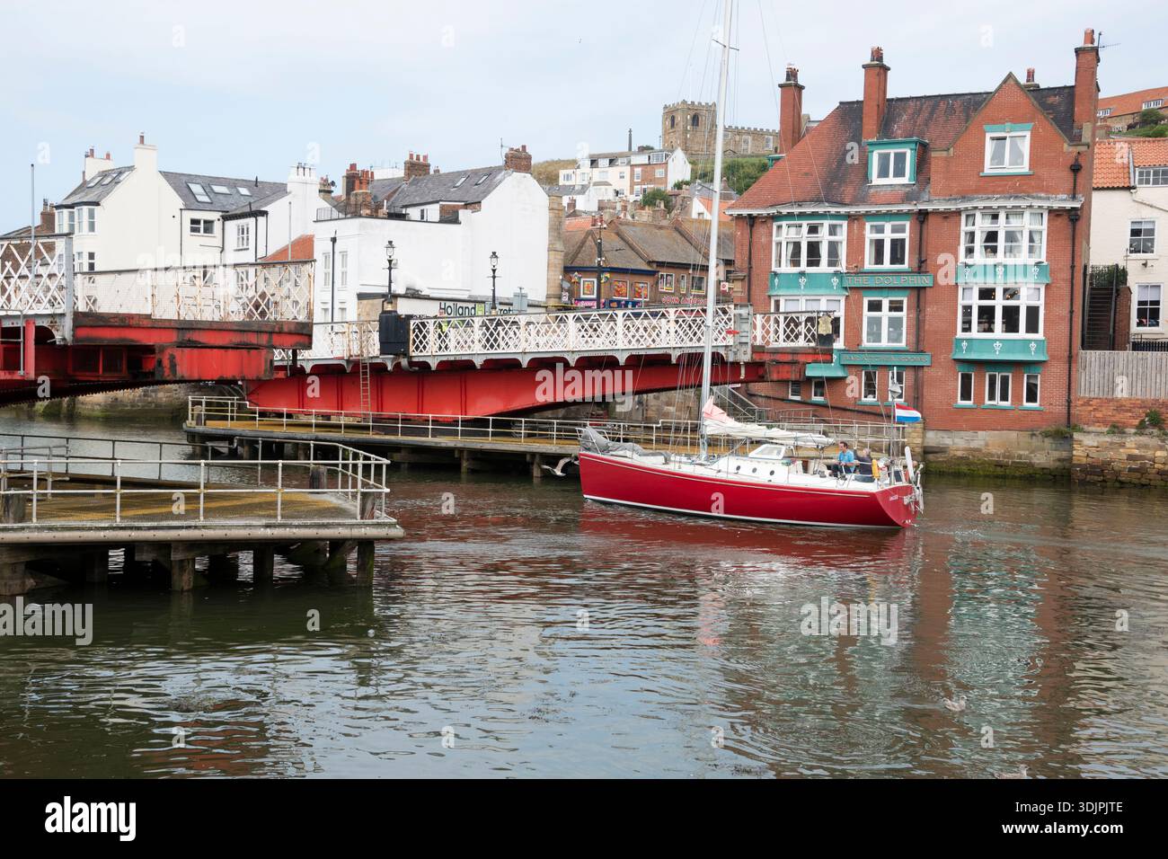 Yorkshire, UK – 24 July 2025: A boat passes through the iconic open ...