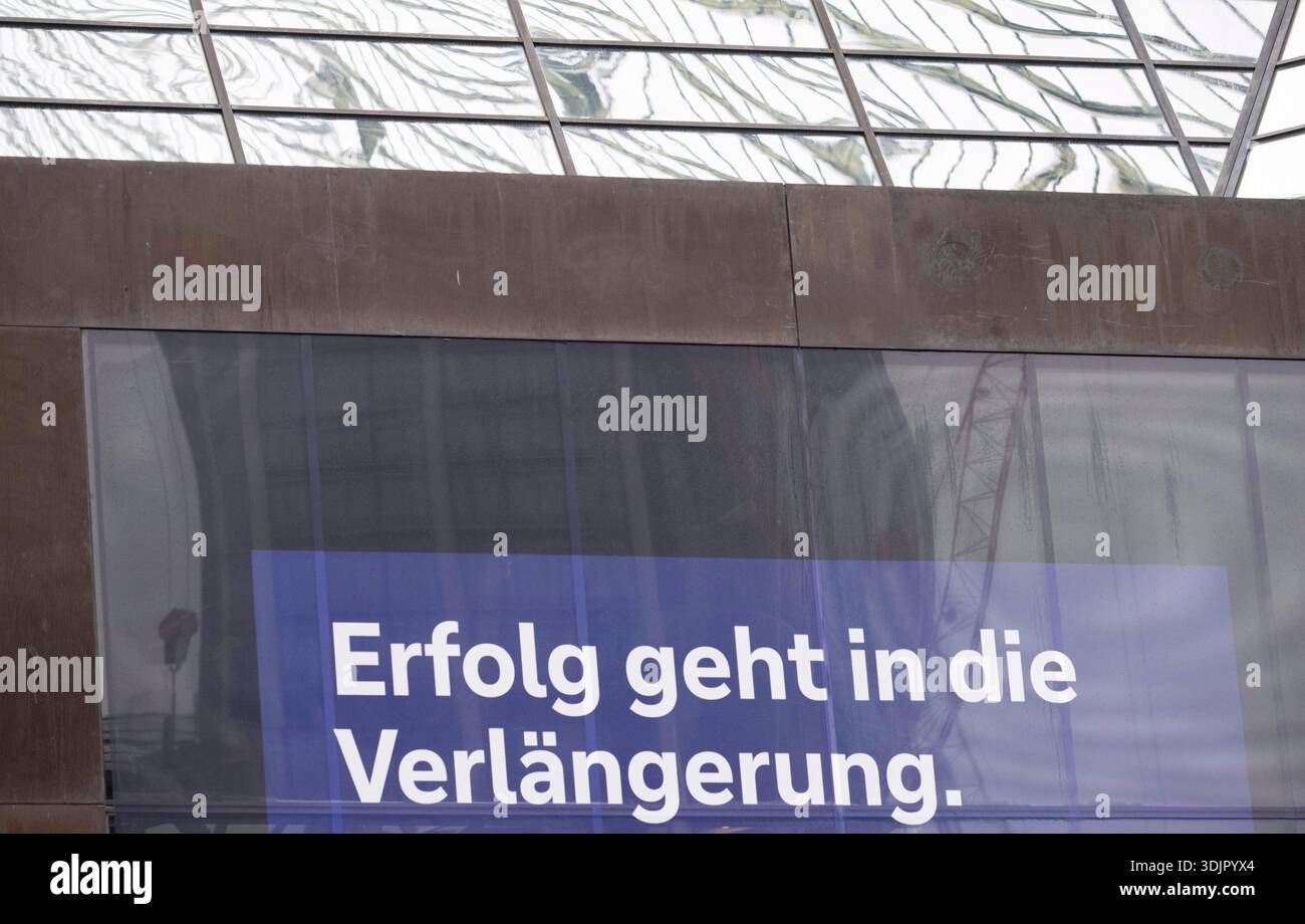 28 January 2026, Hesse, Frankfurt/Main: Deutsche Bank in Frankfurt. A ...