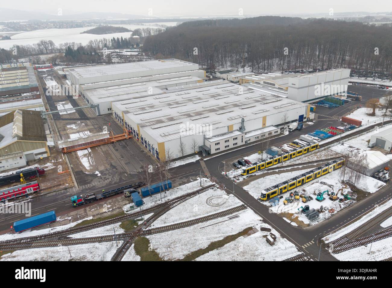28 January 2026, Saxony, Bautzen: View of the new production hall (M ...