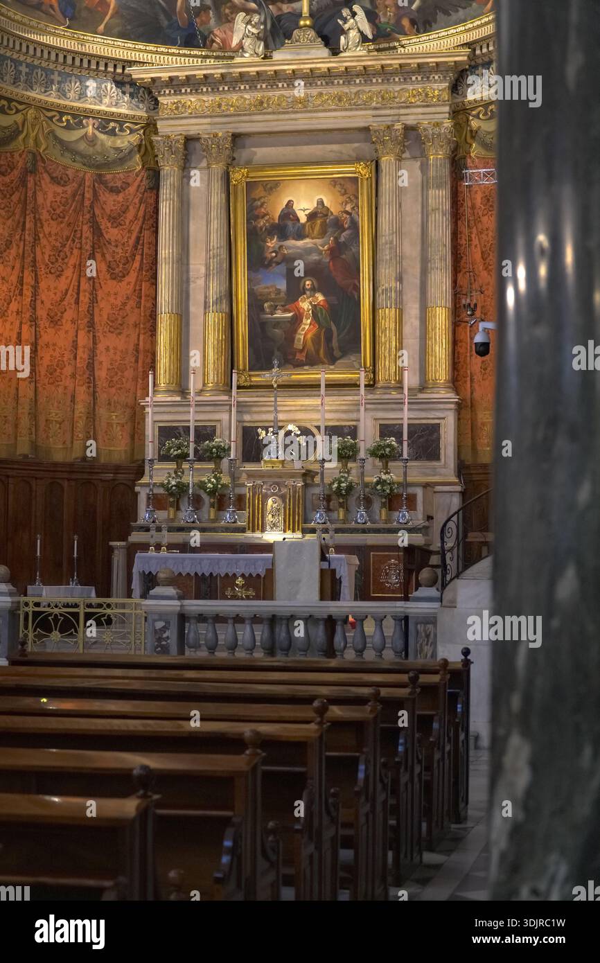 Athens catholic church sanctuary hi-res stock photography and images ...