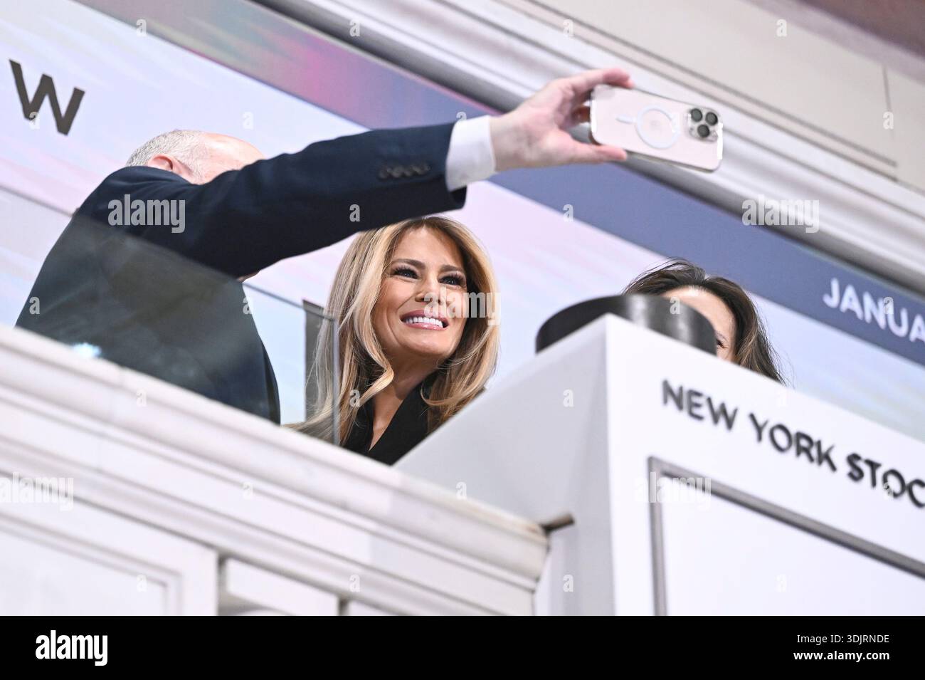 Einstein visa hi-res stock photography and images - Alamy