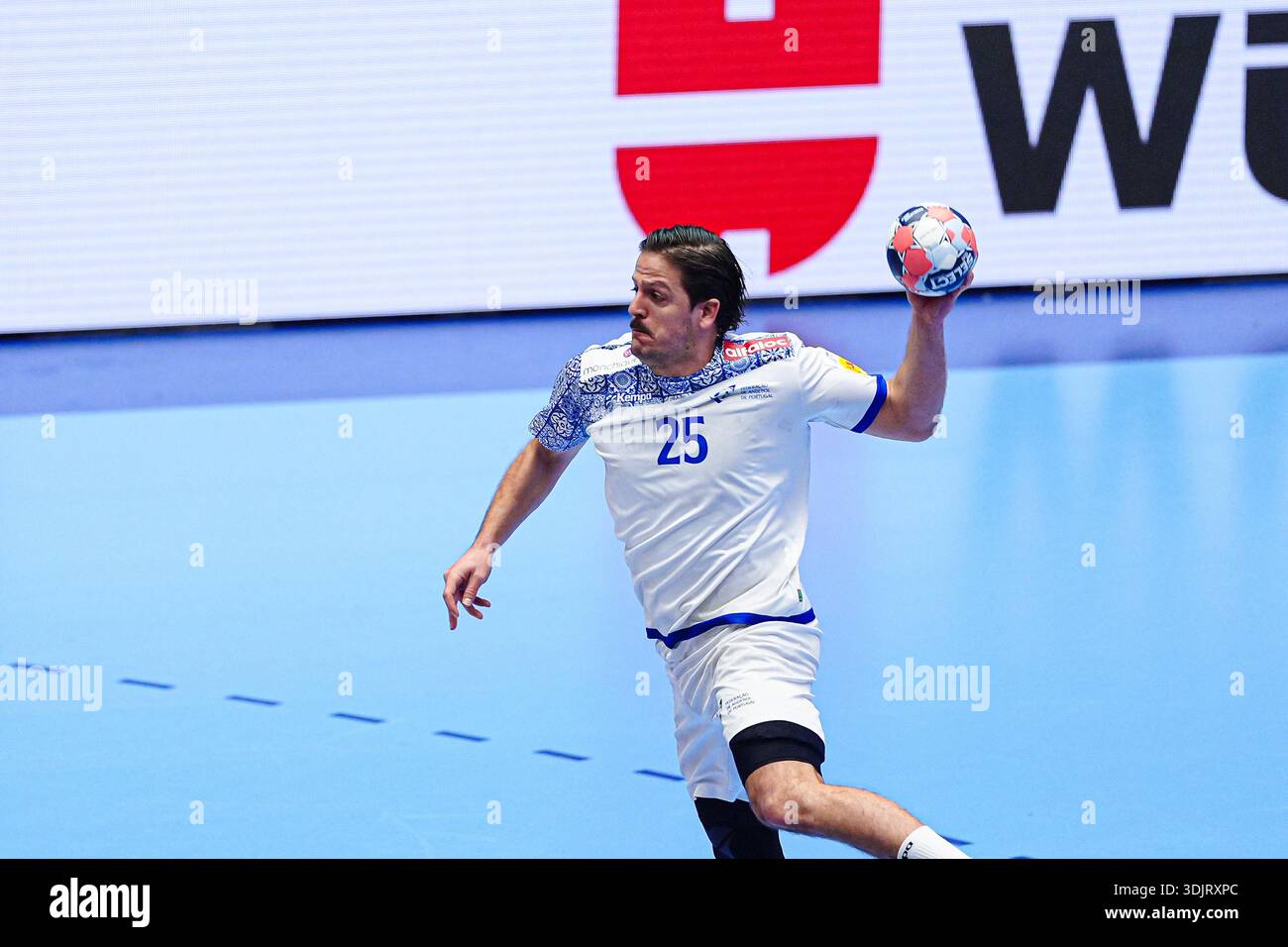 7 Meter Wurf/Tor Antonio Areia (Portugal, #25) DEN, Spanien vs ...