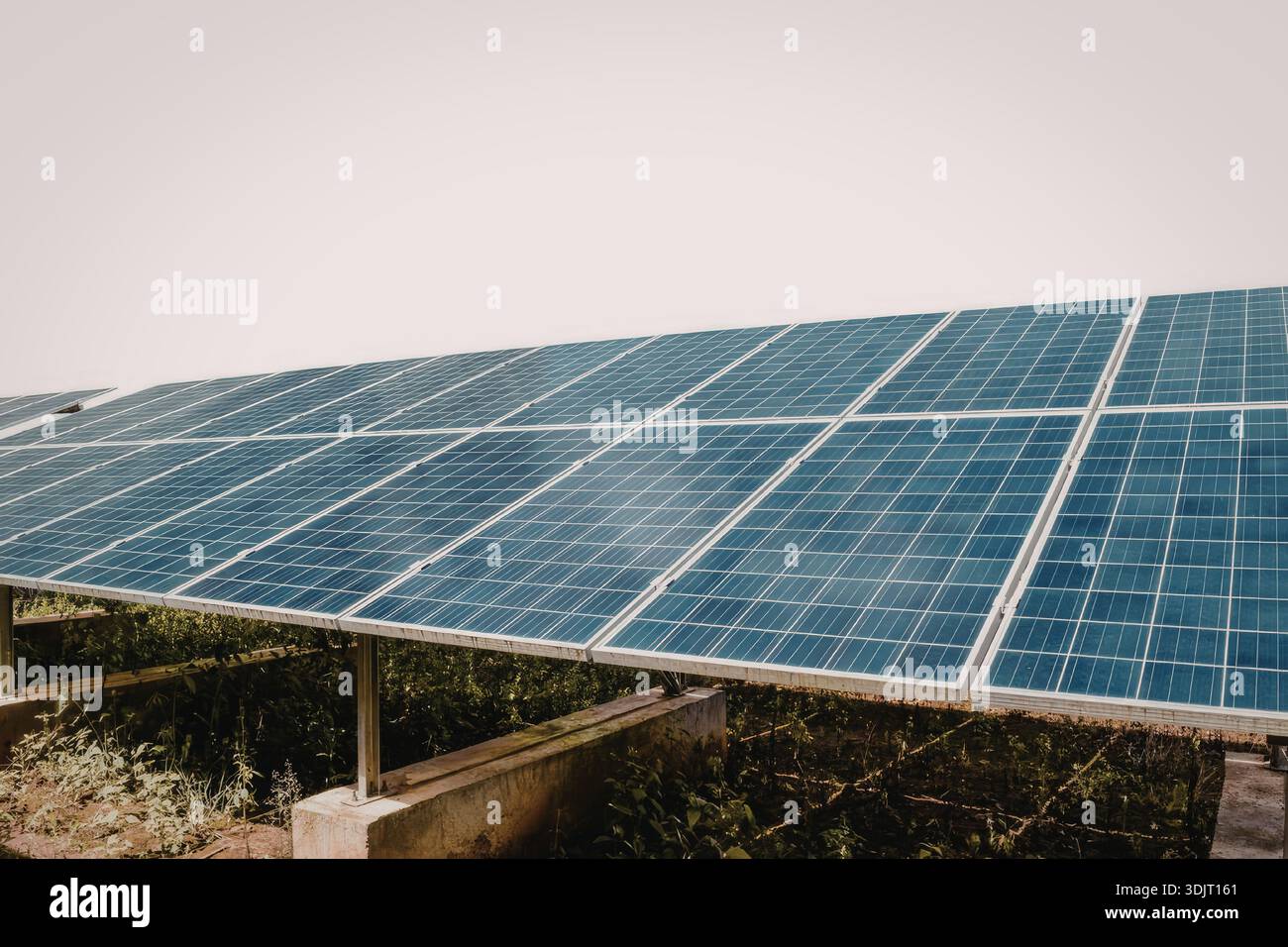 Series solar panels installed hi-res stock photography and images - Alamy