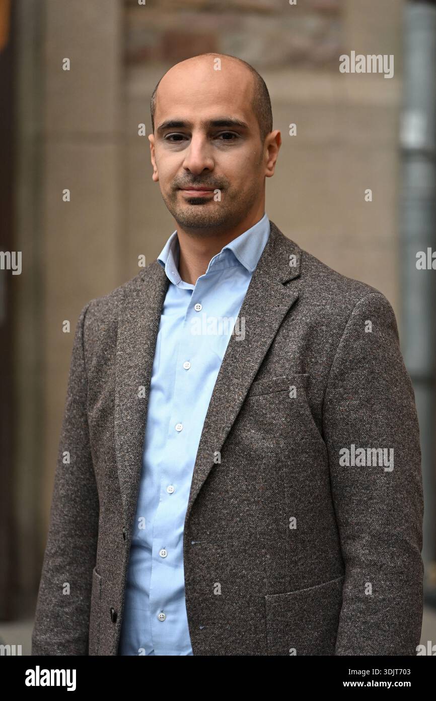 PRODUCTION - 28 January 2026, Berlin: Ahmed Abed (Die Linke), candidate ...