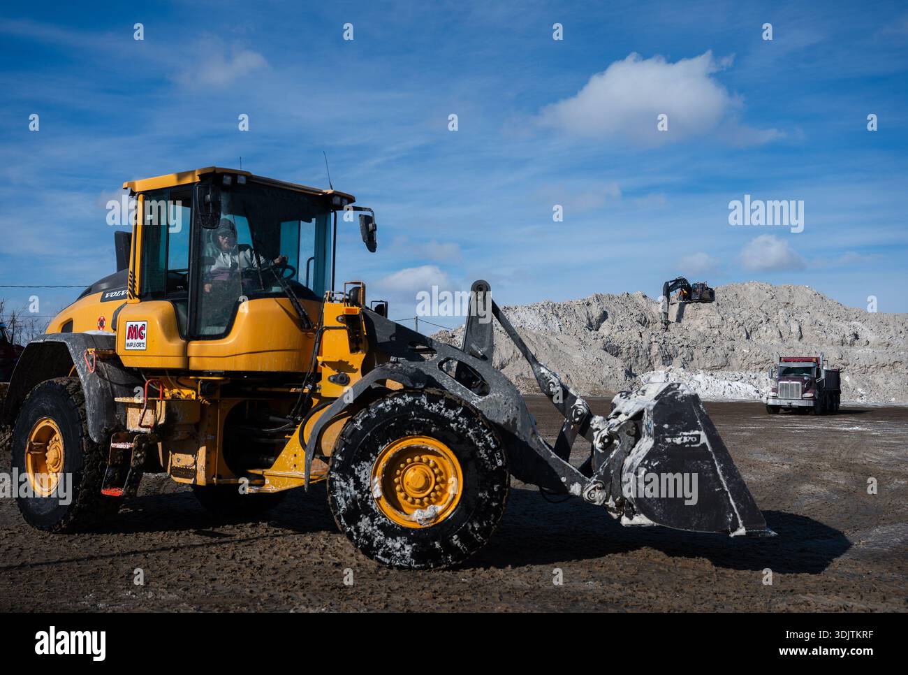 Machines move snow at one of Toronto‚Äôs snow dump sites in North York ...
