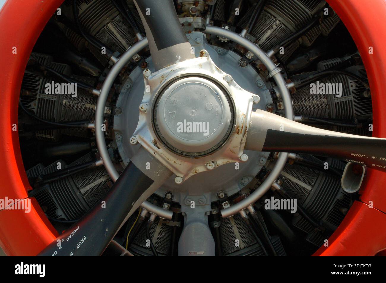 Aircraft maintenance system hardware hi-res stock photography and ...