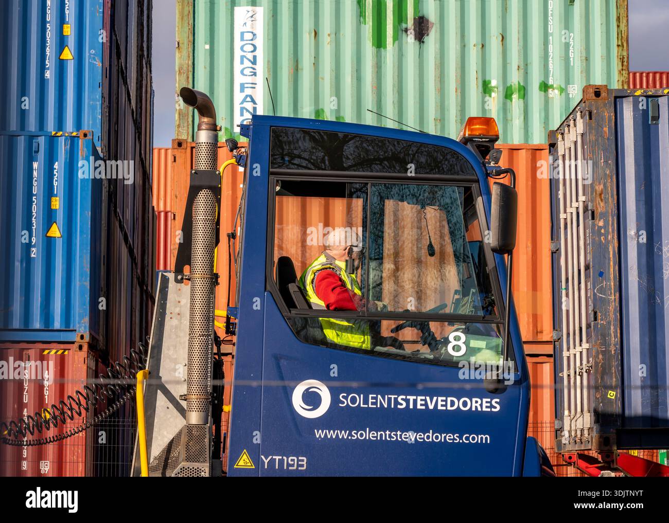 Thirty foot equivalent unit hi-res stock photography and images - Alamy