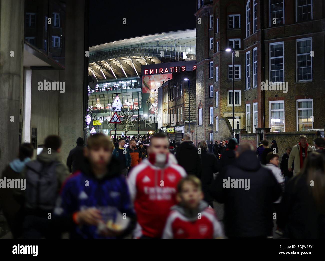 London, England, 28th January 2026. Fans make their way to the stadium ...