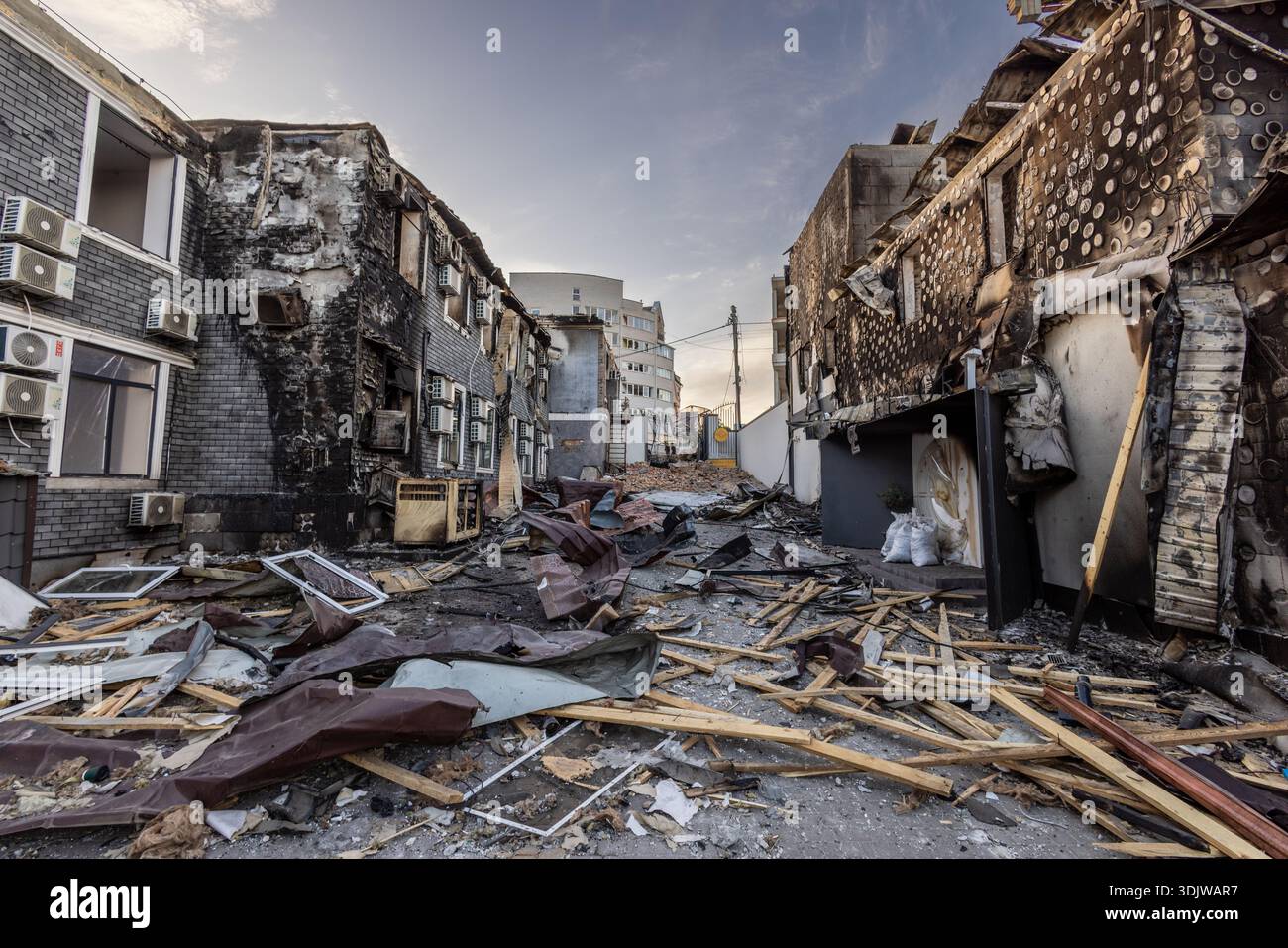 Two fire damaged buildings hi-res stock photography and images - Alamy