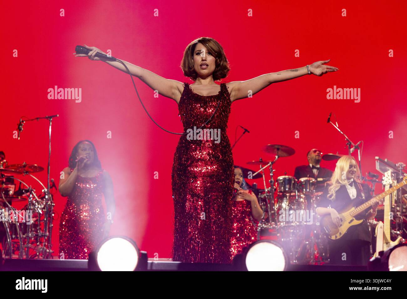 Raye european tour hi-res stock photography and images - Alamy
