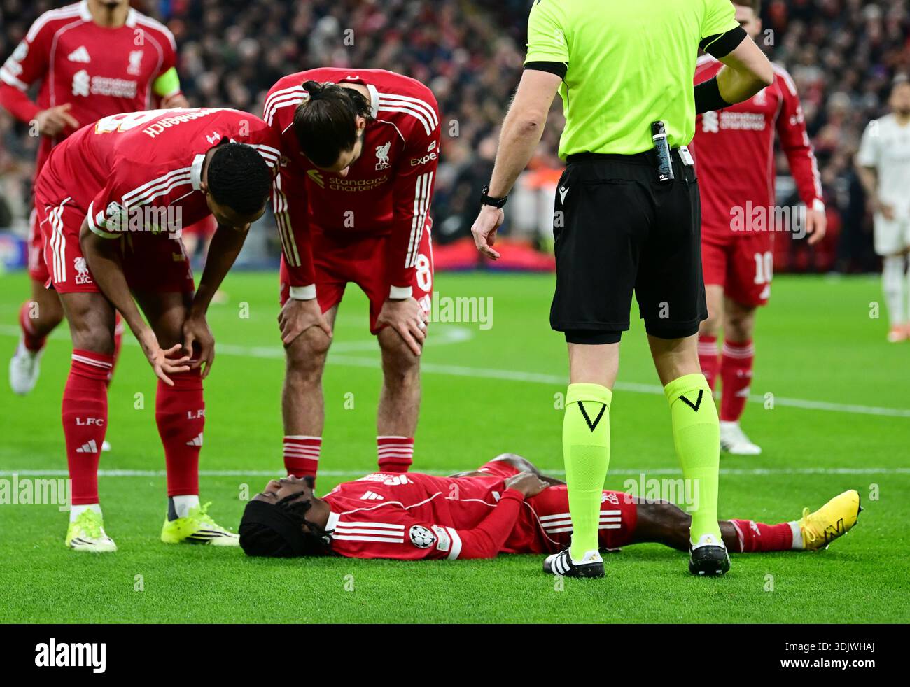 Jeremie frimpong liverpool on hi-res stock photography and images - Alamy