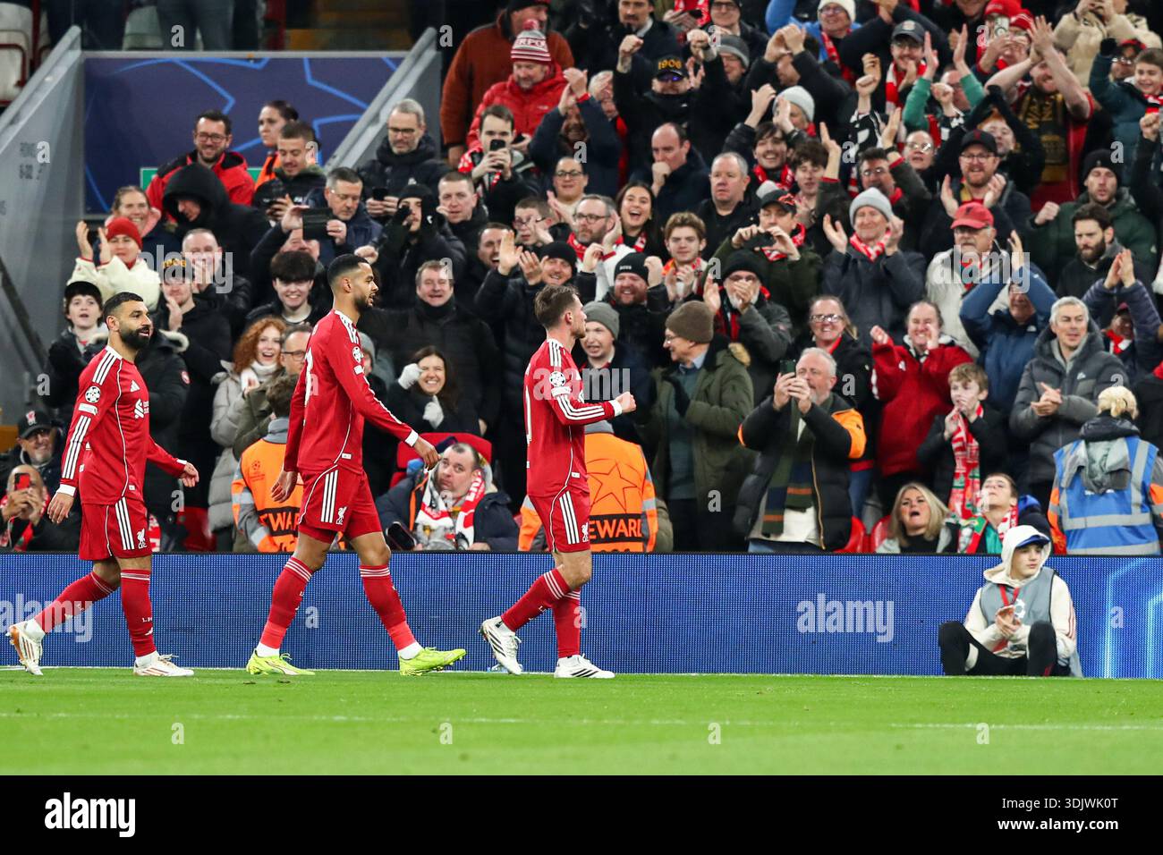 Alexis Mac Allister of Liverpool celebrates goal to make it 1-0 during ...