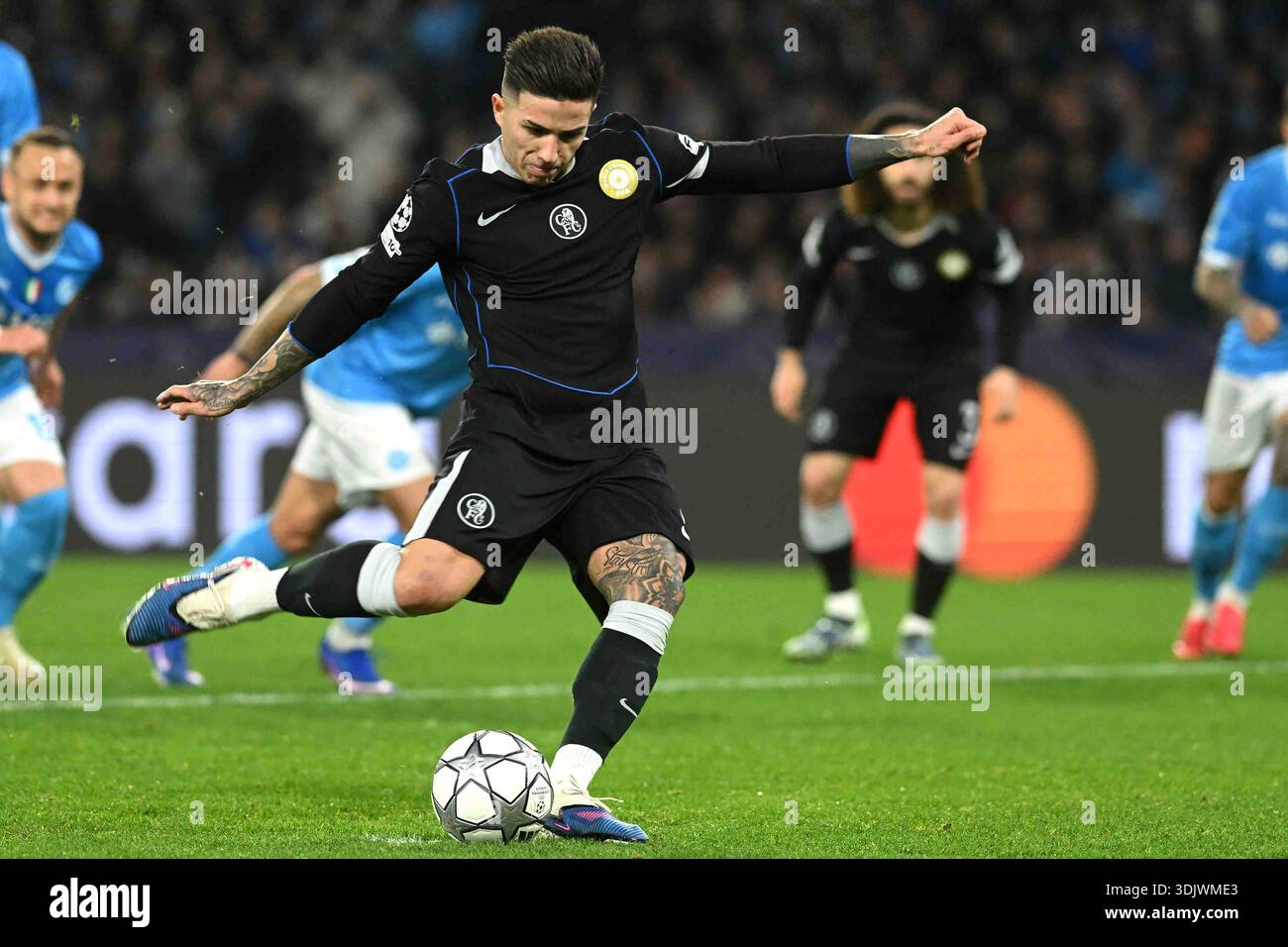 Chelsea s Enzo Fernandez Scores Their Side s First Goal Of The Game Chelsea s Enzo Fernandez Scores Their Side s First Goal Of The Game