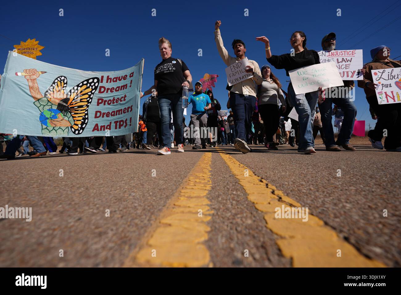 Protesters march to the South Texas Family Residential Center detention ...