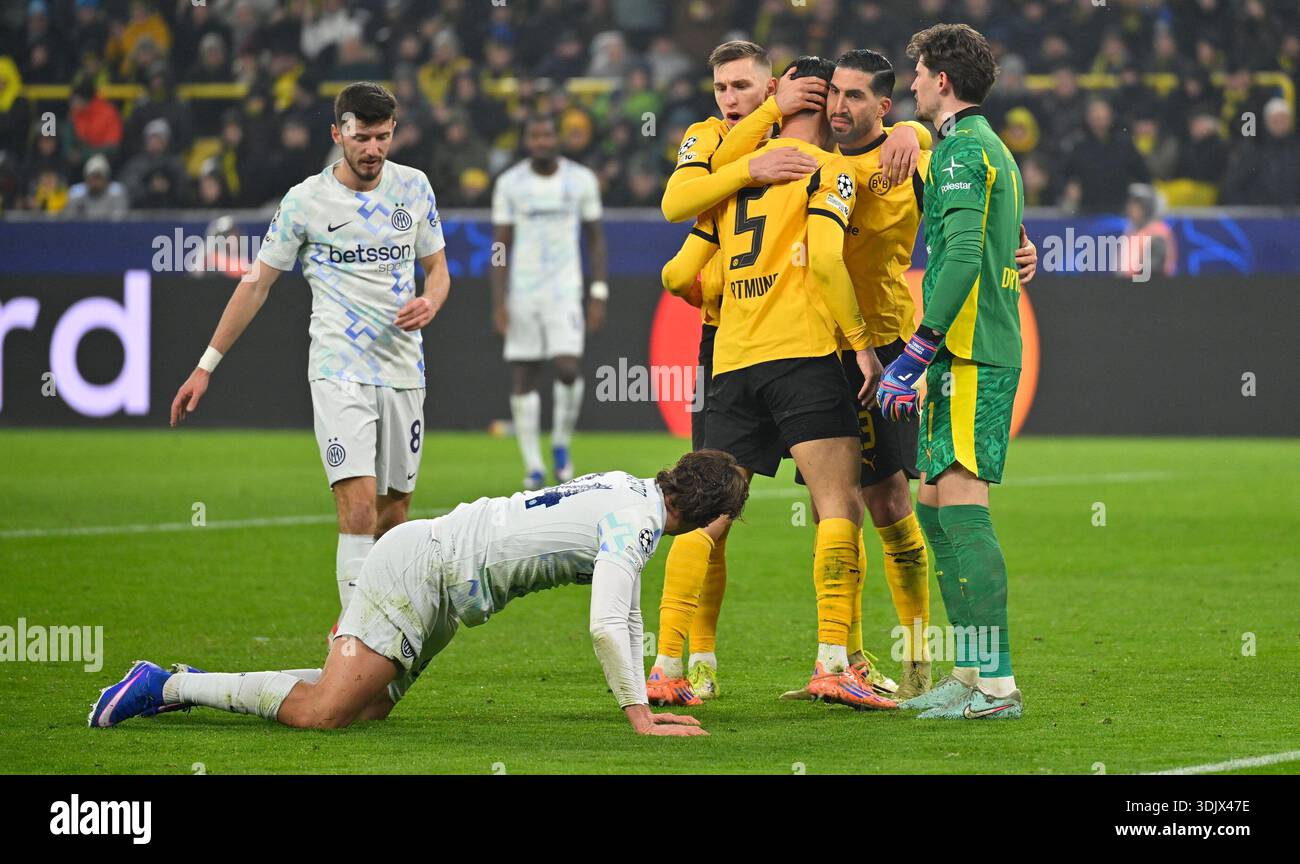 from left: Pio Esposito (Inter), Nico Schlotterbeck, Ramy Bensebaini ...