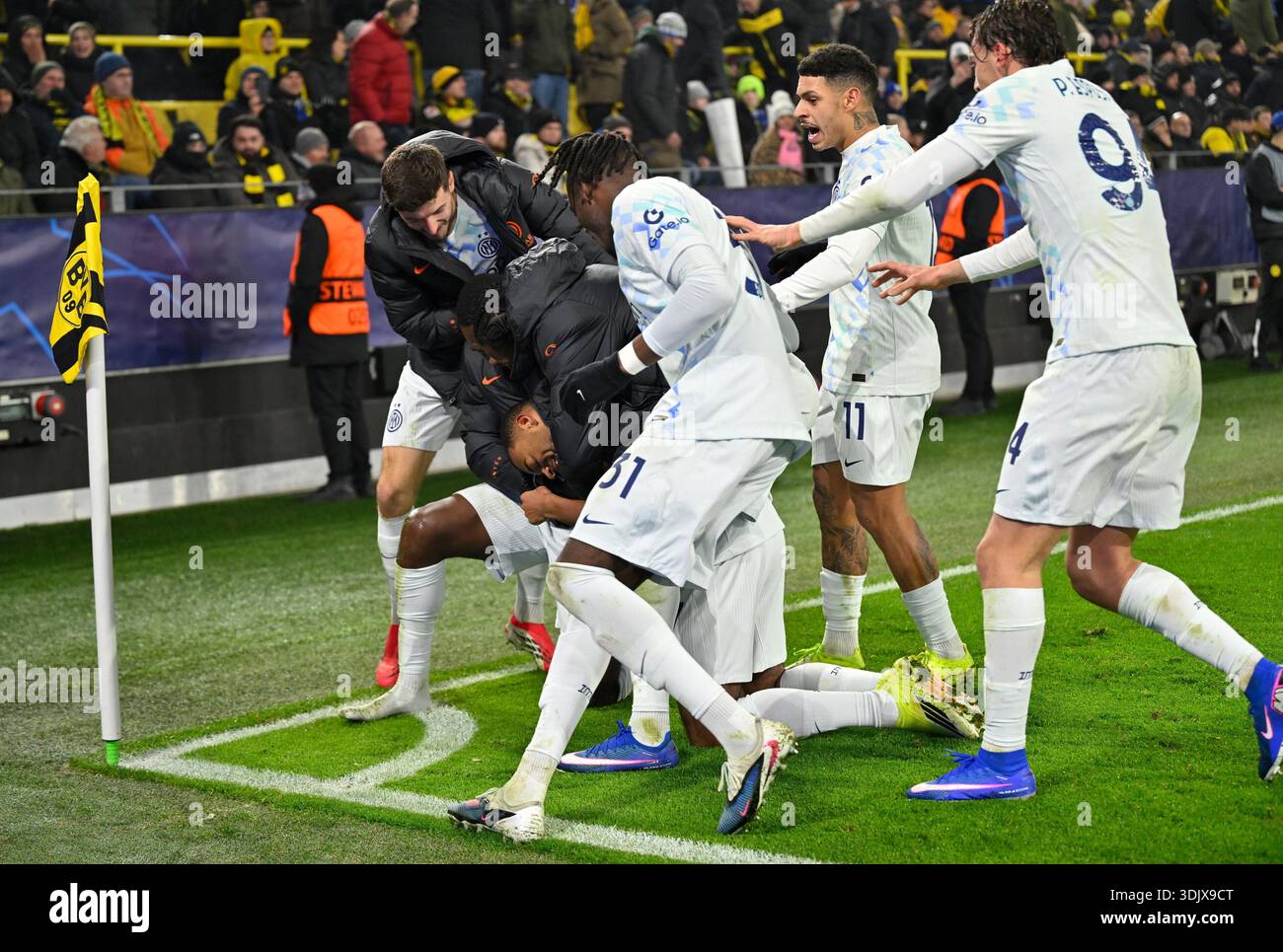 0:2 Goal, celebration by goal scorer Andy Diouf (Inter) Dortmund ...
