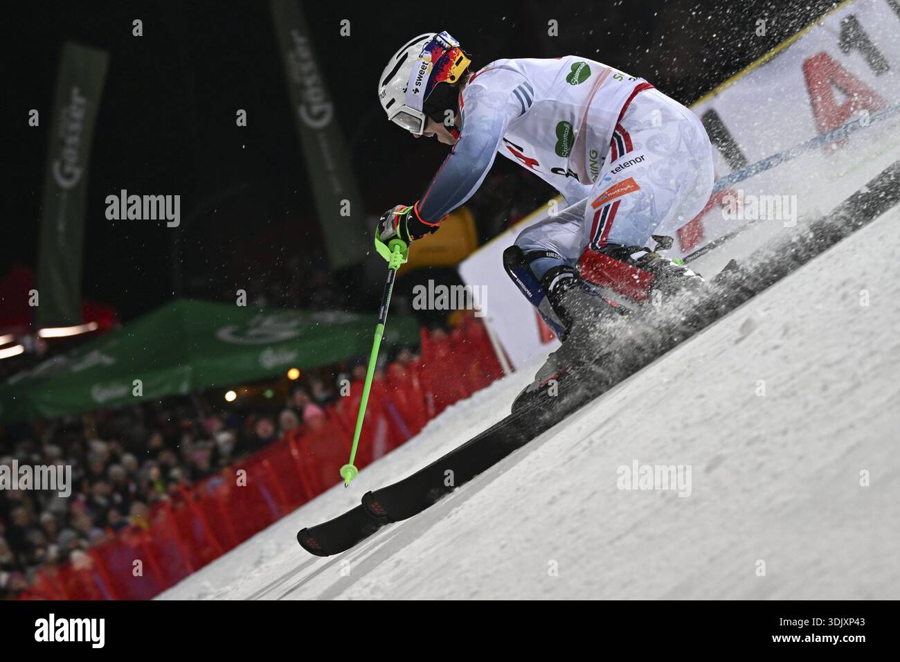 SCHLADMING, AUSTRIA - JANUARY 28: Henrik Kristoffersen of Norway in ...