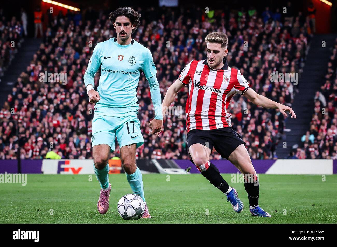 Francisco TRINCAO of Sporting and Robert NAVARRO of Athletic Bilbao ...