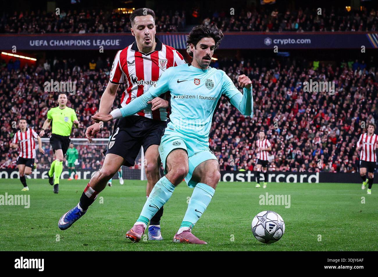 Andoni GOROSABEL of Athletic Bilbao and Francisco TRINCAO of Sporting ...