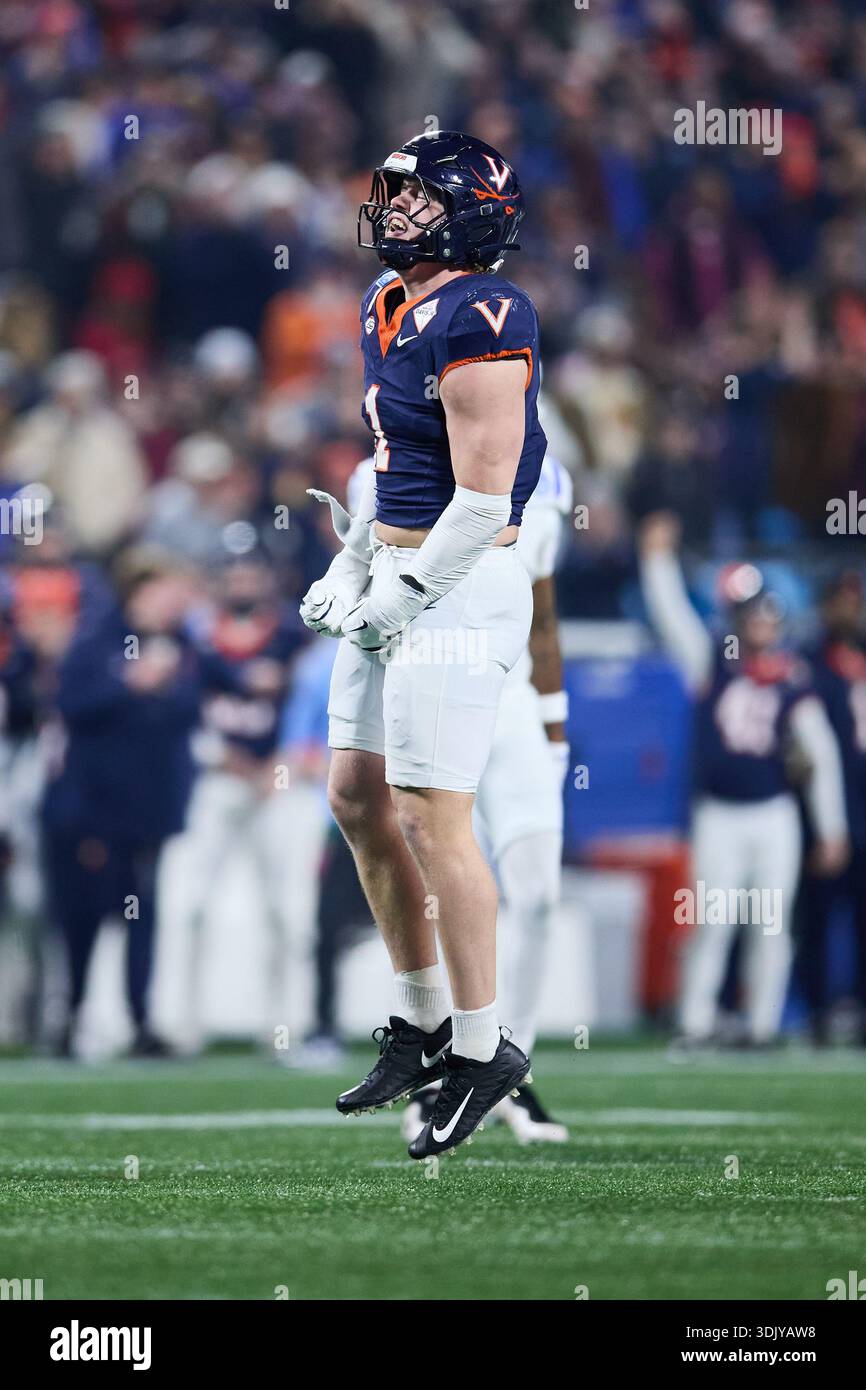 Virginia linebacker James Jackson (1) reacts after making a play ...